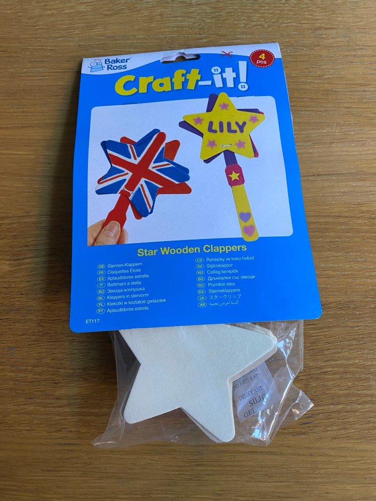 Baker Ross DIY Star Wooden Clappers Kit